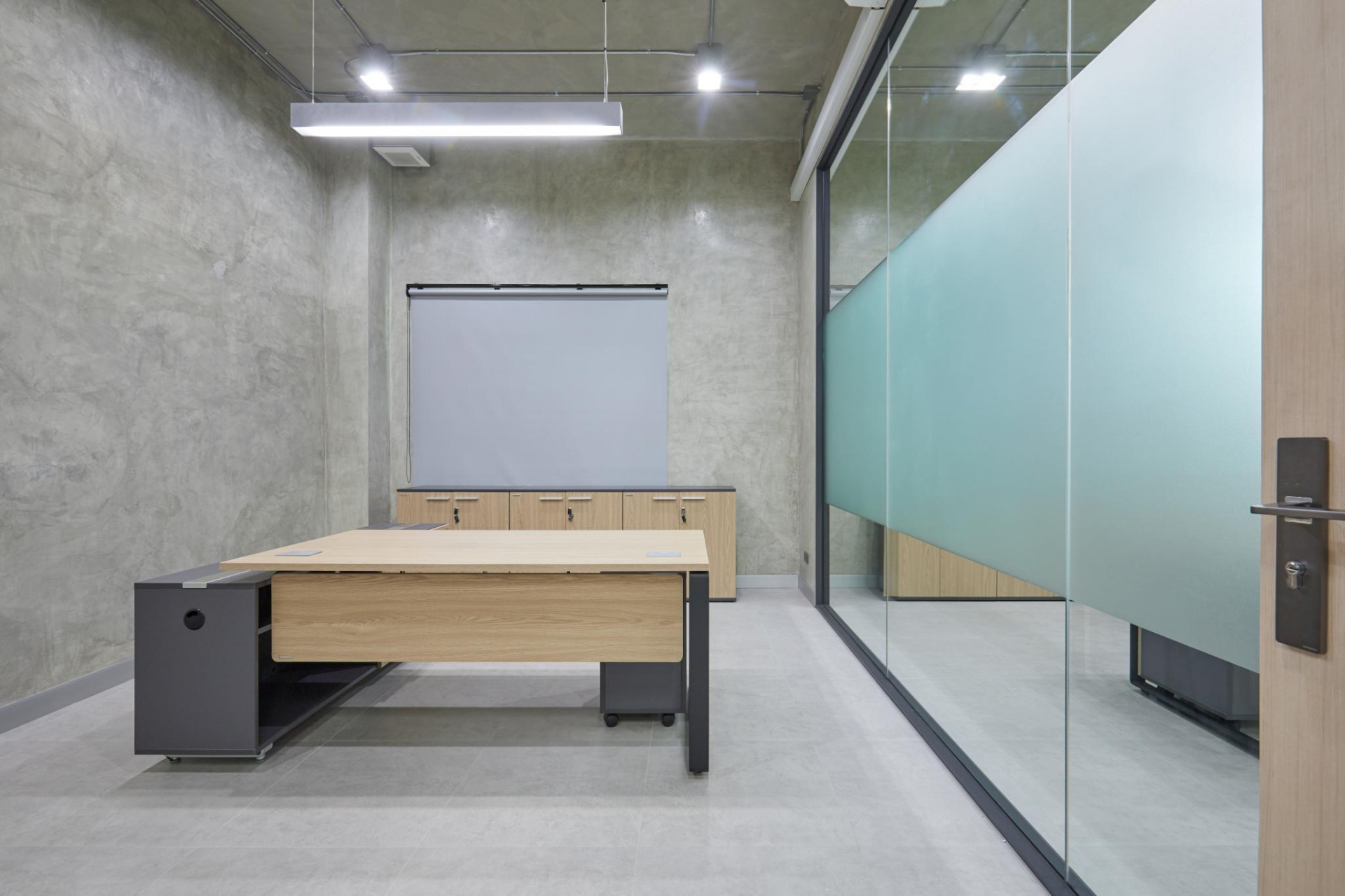 Moshi Moshi Head Office - โมเดอร์นฟอร์ม