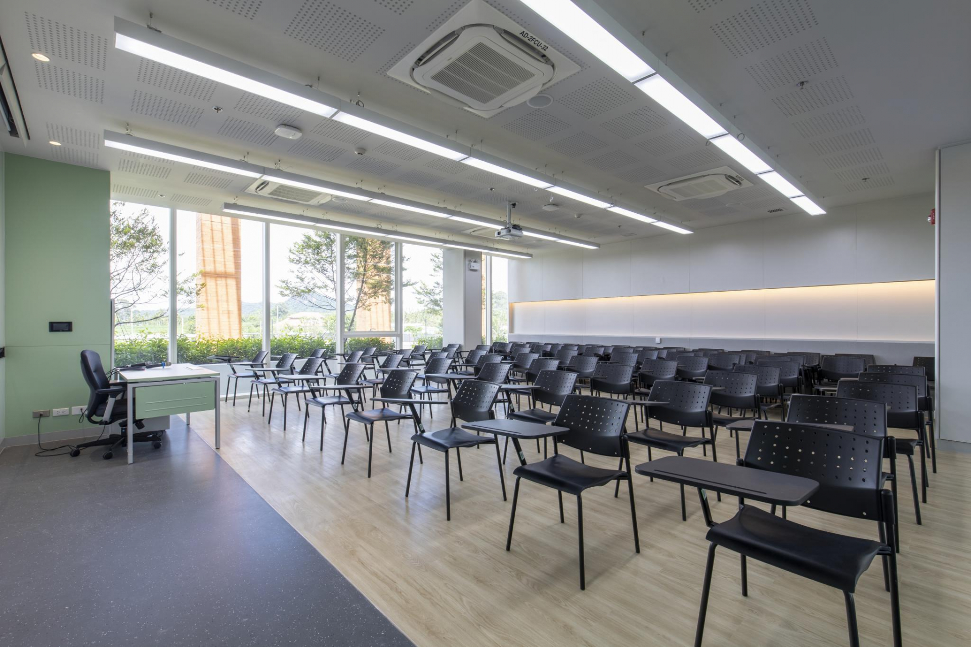 Panyapiwat Institute of Management EEC CAMPUS - โมเดอร์นฟอร์ม